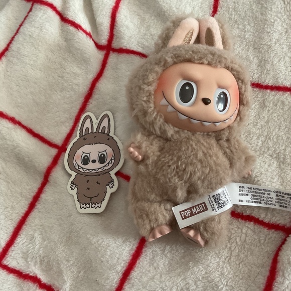 Labubu | Toys | Labubu Toffee | Poshmark